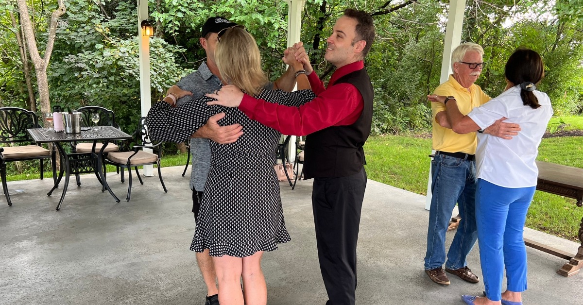 Dance Etiquette | Social Graces Ballroom Dance Studio